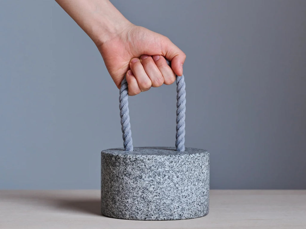 Solid Door Stopper | ソリッド ドアストッパー by Shigeki Fujishiro | Aji Project– Generate Design